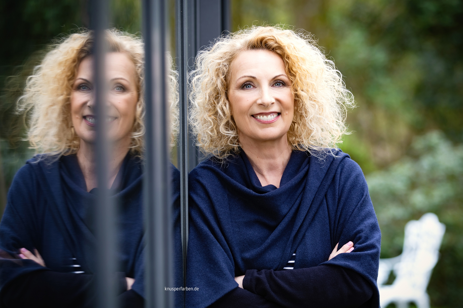 Konzeptionelle Businessfotografie für Frauen - knusperfarben